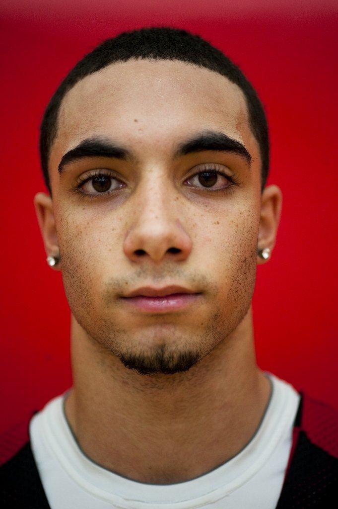 Jordan Fields' late touchdown helps Grand Blanc's football team upset ...