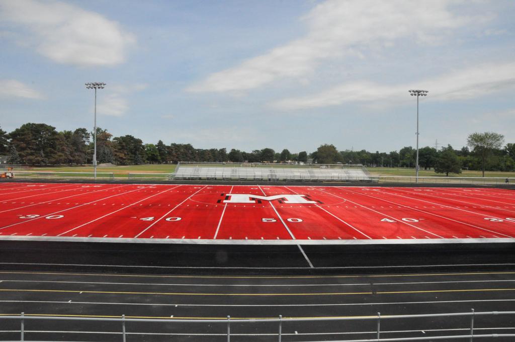 Orchard Lake St. Mary's football practices on newly completed red turf ...