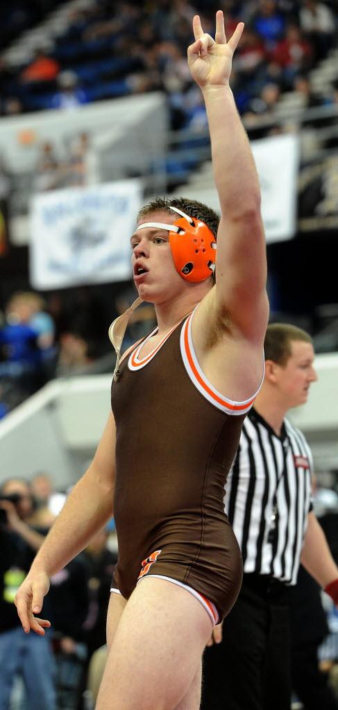 Grissom wrestler Brian Walker signs scholarship - al.com